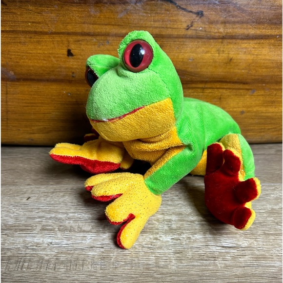 GANZ | Toys | Ganz Webkinz Tree Frog Stuffed Animal Plush Green And ...